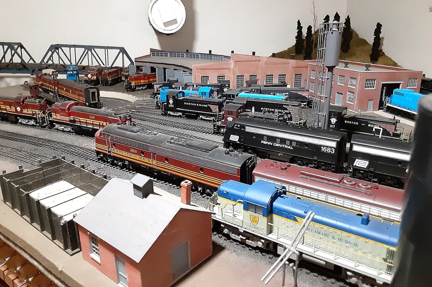 ModelRails.net Model Railroad and Toy Train Photos
