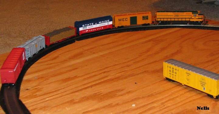 Maine Central on the Plywood Railroad: The ModelRails Model Railroad ...