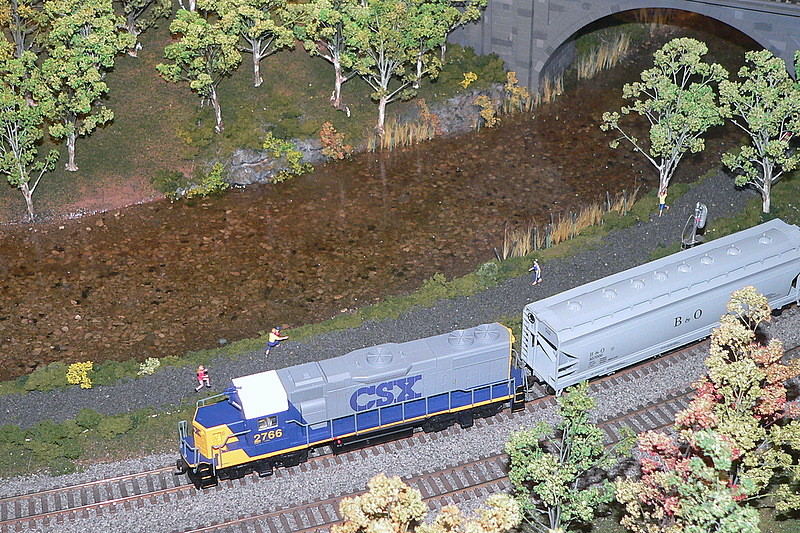 CSX along the C&O Canal, in HO: The ModelRails Model Railroad and Toy ...