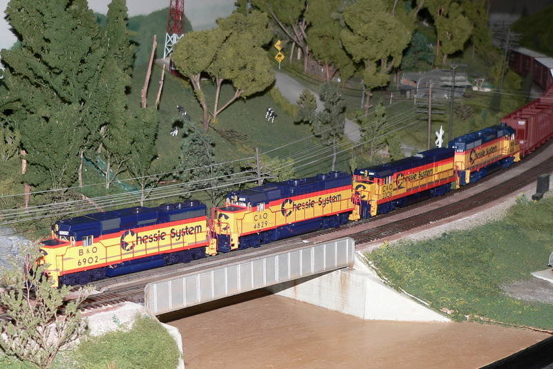 Chessie 6902 in HO: The ModelRails Model Railroad and Toy Train Photo ...