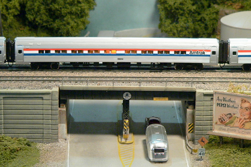Amfleet in HO: The ModelRails Model Railroad and Toy Train Photo Archive