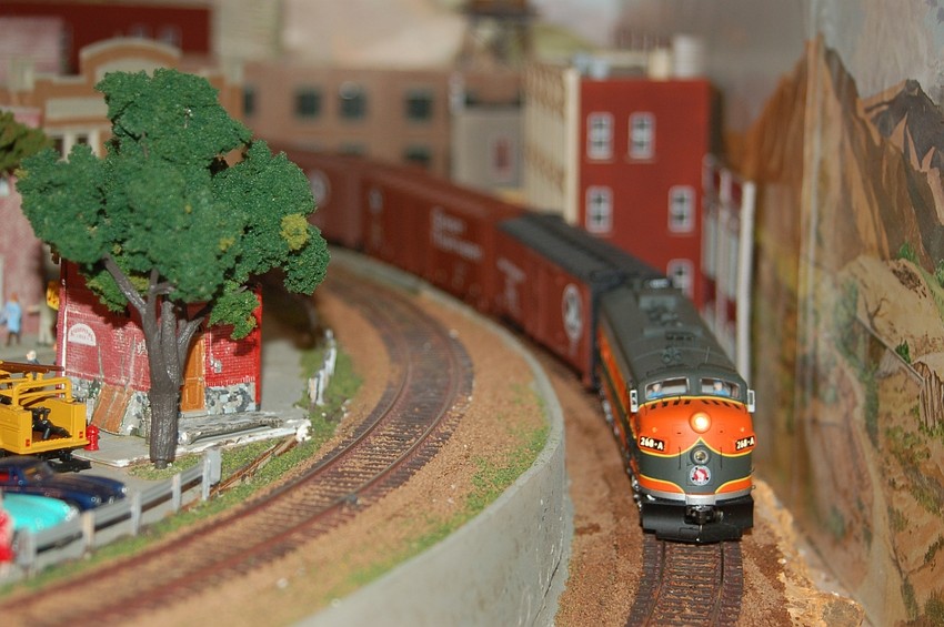 Great Northern Railroad HO Scale Layout - Image No. 27: The ModelRails ...
