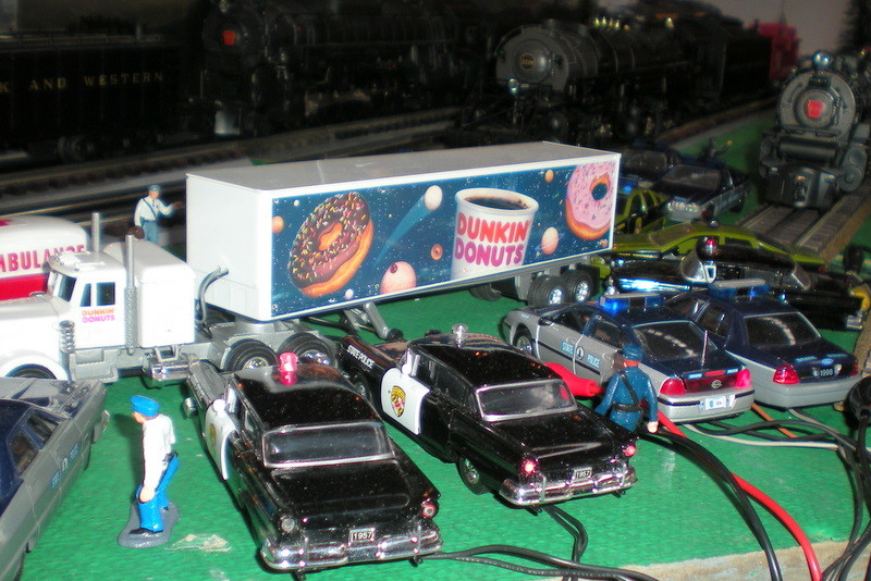 Dunkin Donuts Emergency: The ModelRails Model Railroad and Toy Train ...