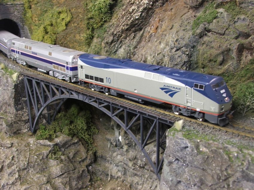 Mountanside action: The ModelRails Model Railroad and Toy Train Photo ...