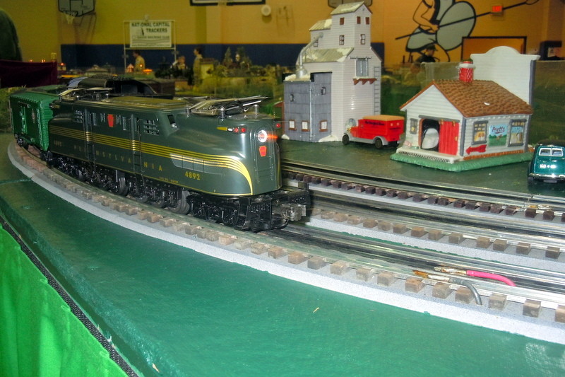 GG1 in O gauge: The ModelRails Model Railroad and Toy Train Photo Archive