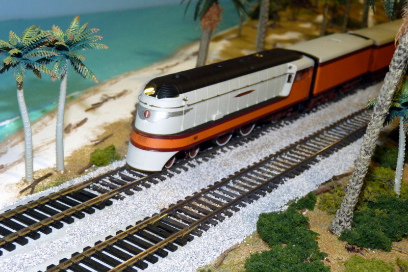 Hiawatha at the Beach: The ModelRails Model Railroad and Toy Train ...