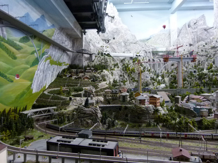 Superb detail on display: The ModelRails Model Railroad and Toy Train ...