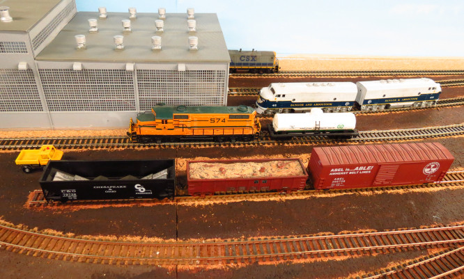 Pepperell Siding Layout PIC 3: The ModelRails Model Railroad and Toy ...