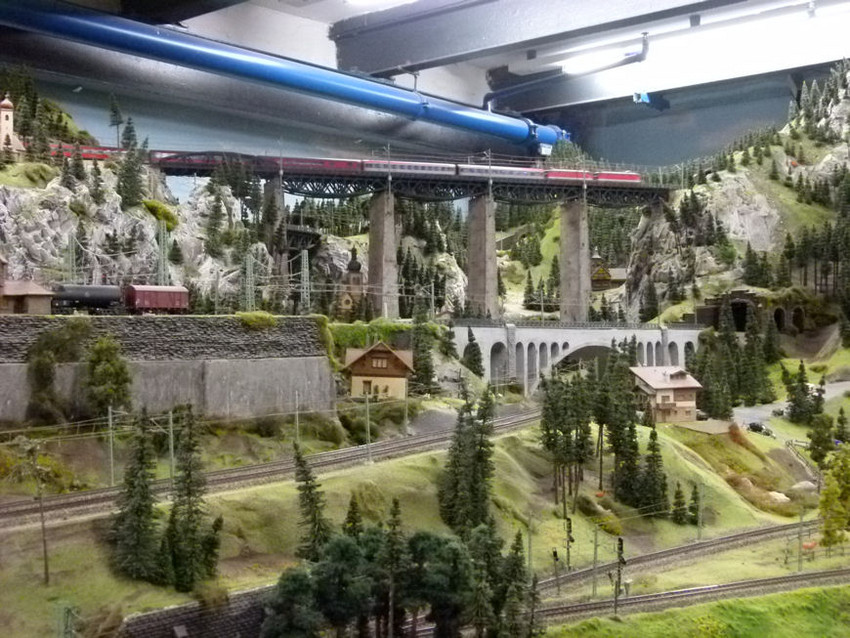 Fine detail on display: The ModelRails Model Railroad and Toy Train ...