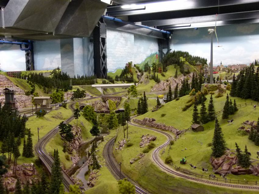 Fine detail on display: The ModelRails Model Railroad and Toy Train ...