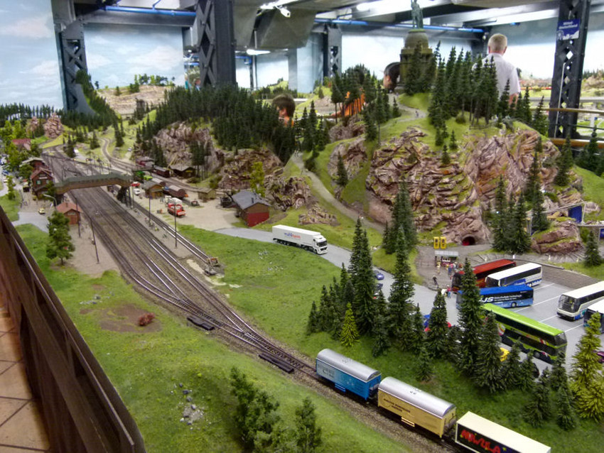 Fine detail on display: The ModelRails Model Railroad and Toy Train ...