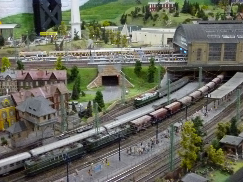 Fine detail on display: The ModelRails Model Railroad and Toy Train ...