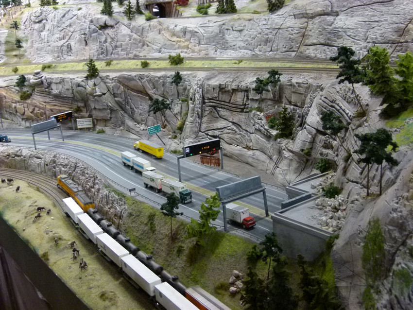 A view of the US lay-out: The ModelRails Model Railroad and Toy Train ...