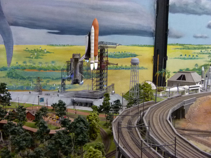 Lift off!: The ModelRails Model Railroad and Toy Train Photo Archive