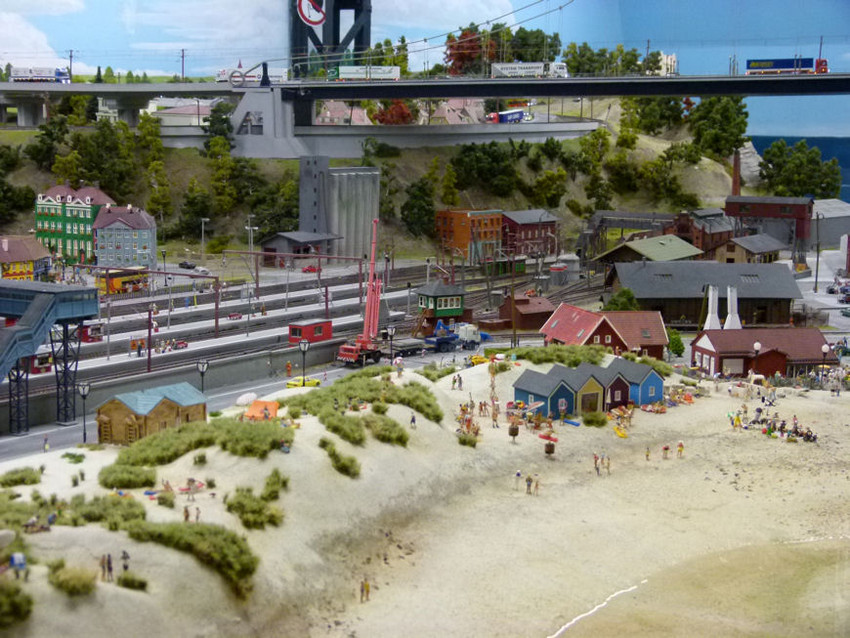 Fine detail on display: The ModelRails Model Railroad and Toy Train ...
