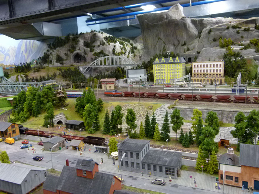 Fine detail on detail: The ModelRails Model Railroad and Toy Train ...
