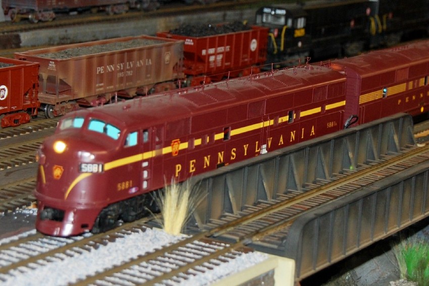 Pennsy E8 (/) in O Scale: The ModelRails Model Railroad and Toy Train ...