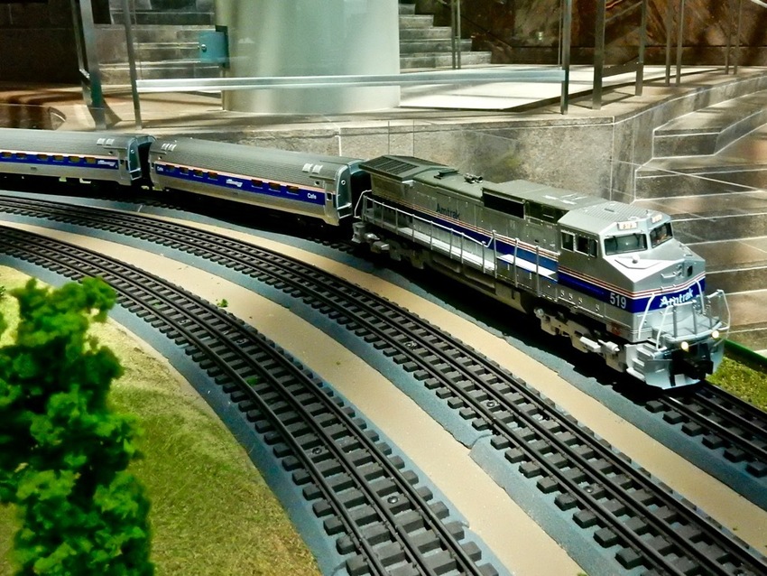 Amtrak in O Gauge: The ModelRails Model Railroad and Toy Train Photo ...