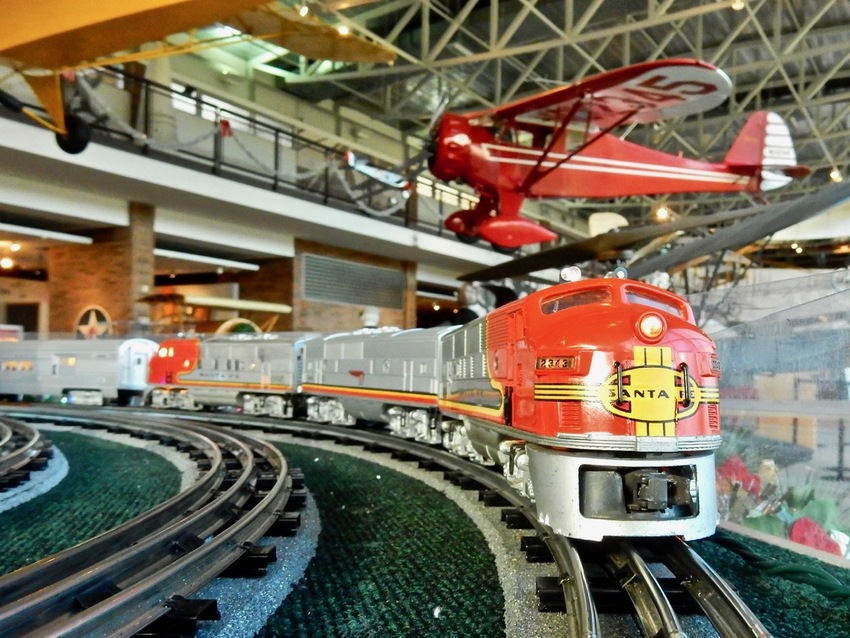 Santa Fe in O Gauge: The ModelRails Model Railroad and Toy Train Photo ...