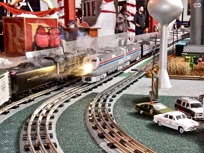 Amtrak in O Gauge: The ModelRails Model Railroad and Toy Train Photo ...