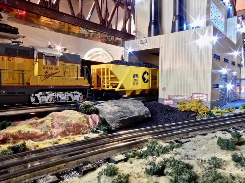 UP Delivers the Coal: The ModelRails Model Railroad and Toy Train Photo ...