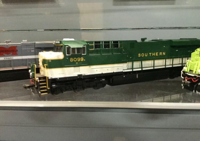 A model of NS 8099 at the Big E Show in Springfield, MA: The ModelRails ...