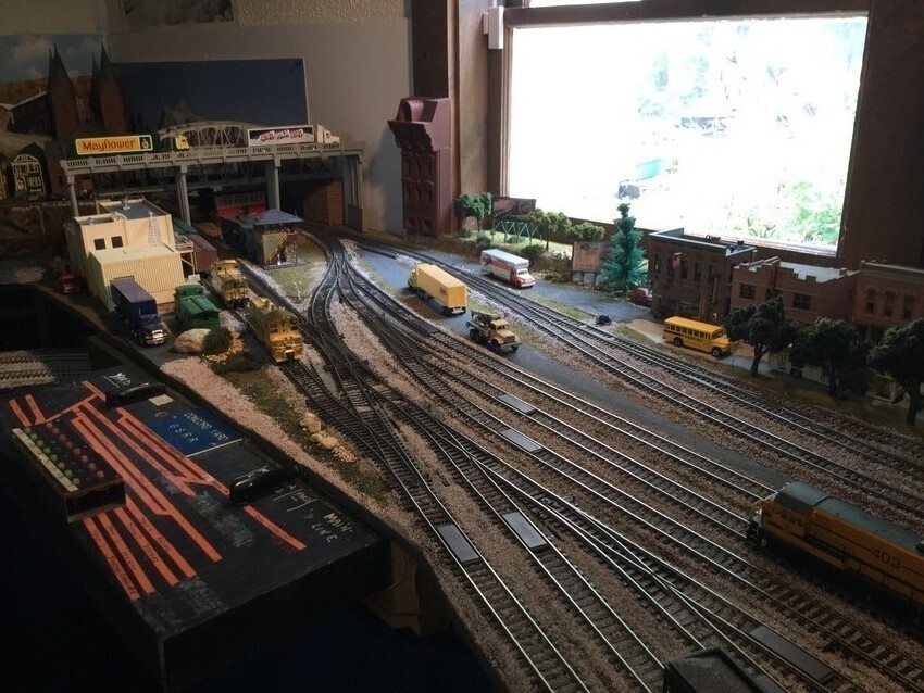 ModelRails.net Model Railroad and Toy Train Photos