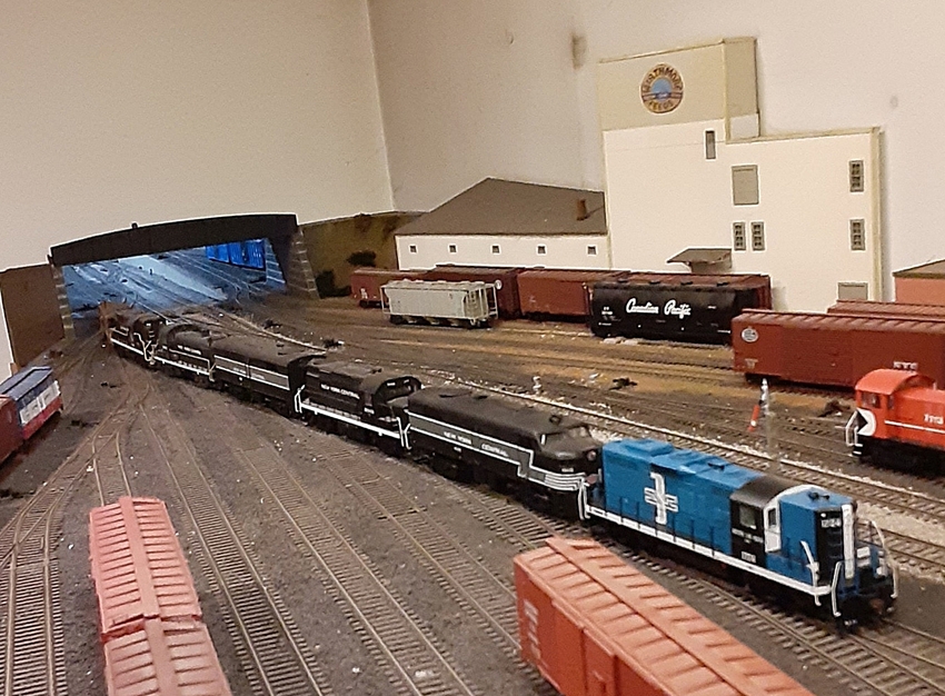 ModelRails.net Model Railroad and Toy Train Photos