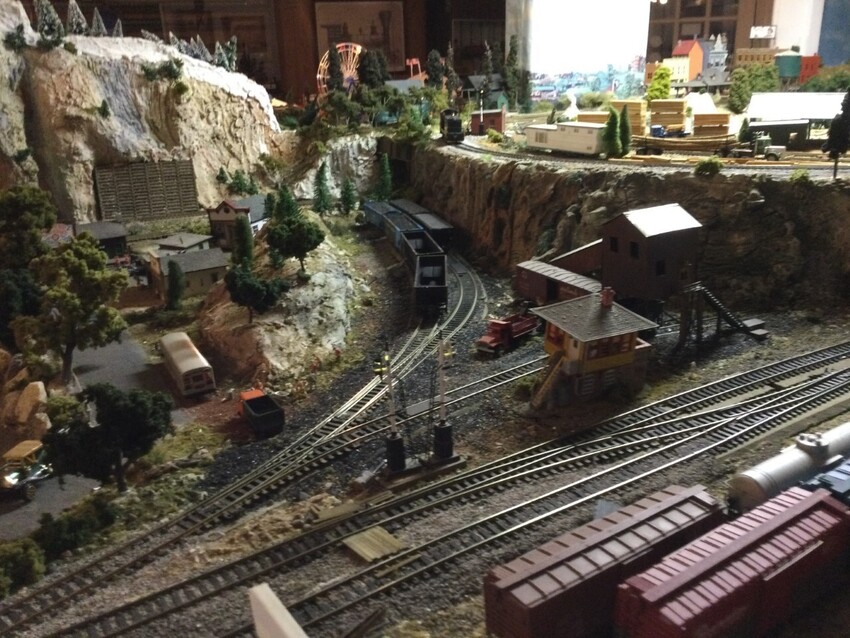 ModelRails.net Model Railroad and Toy Train Photos