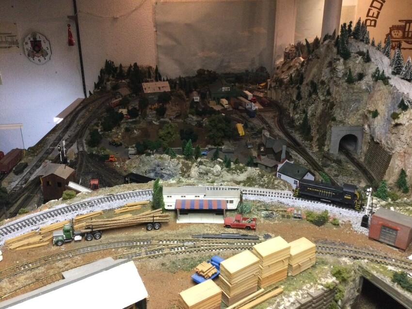 ModelRails.net Model Railroad and Toy Train Photos